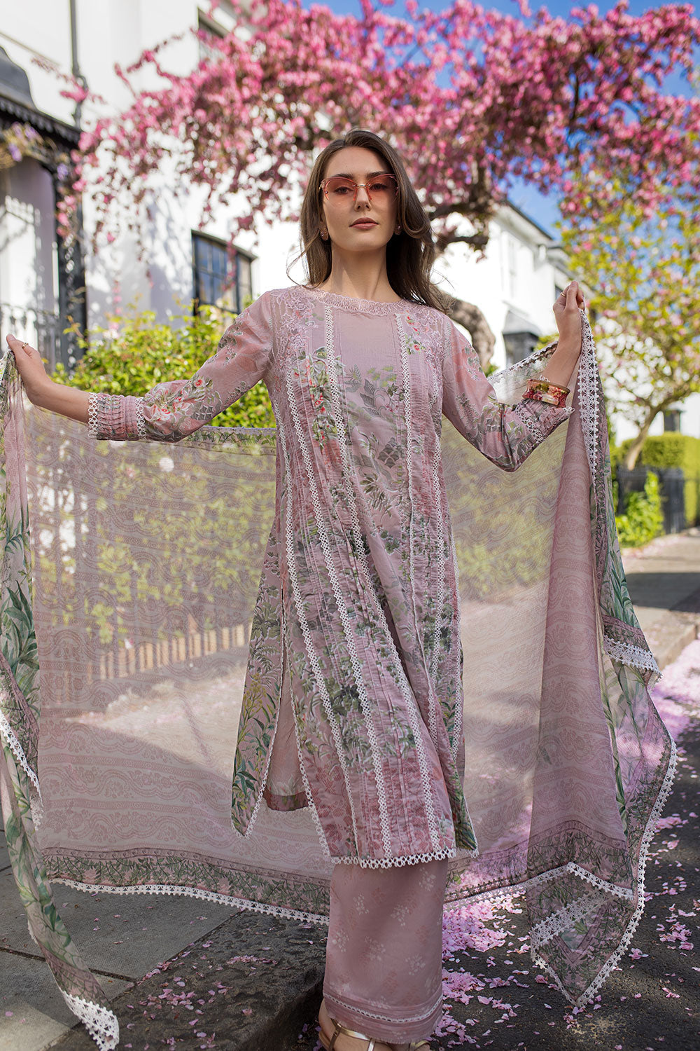 Design 5A Sn Basics 2025 Unstitched – Nour